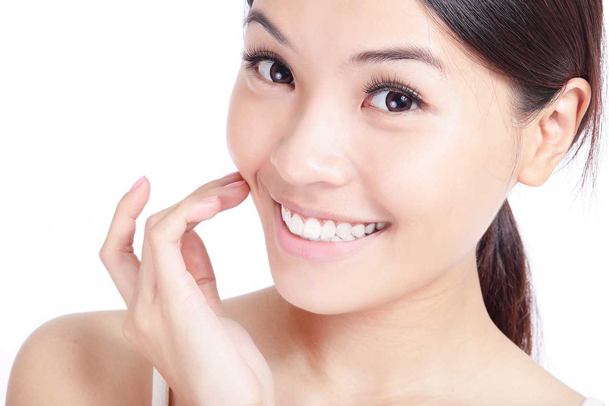 Considerations for a Complete Smile Makeover | West 10th Dental